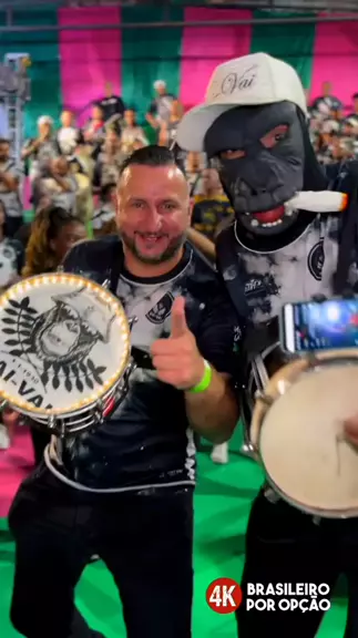 Madu Fraga Rainha de bateria Pegada de Macaco de V ...| SnackVideo